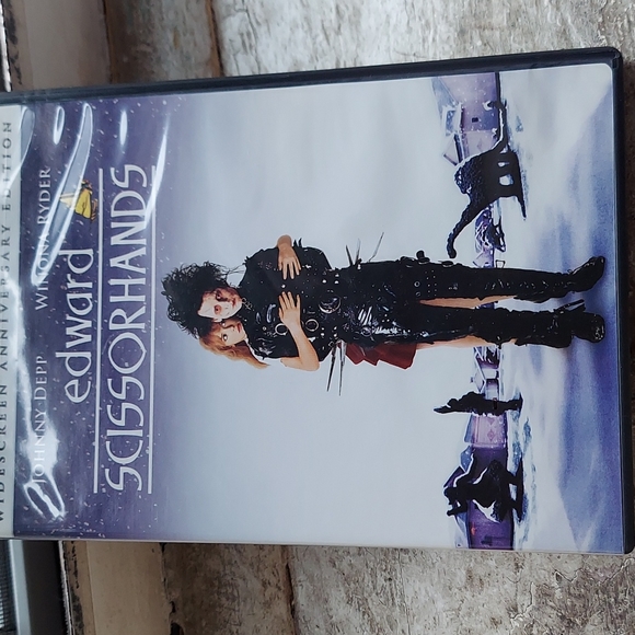 Media | Edward Scissorhands Movie Widescreen Anniversary Edition Dvd ...